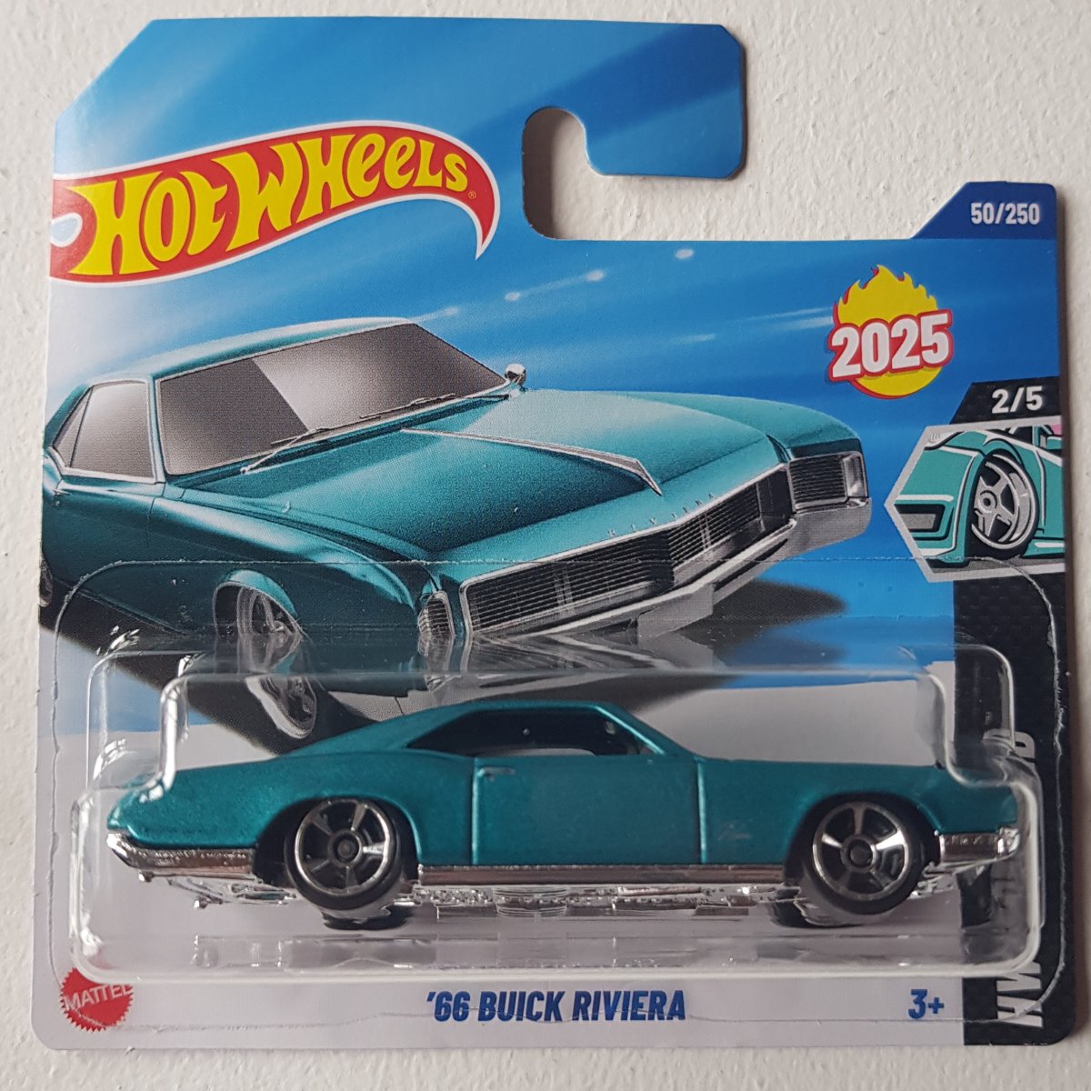 Hot Wheels - 1966 Buick Riviera